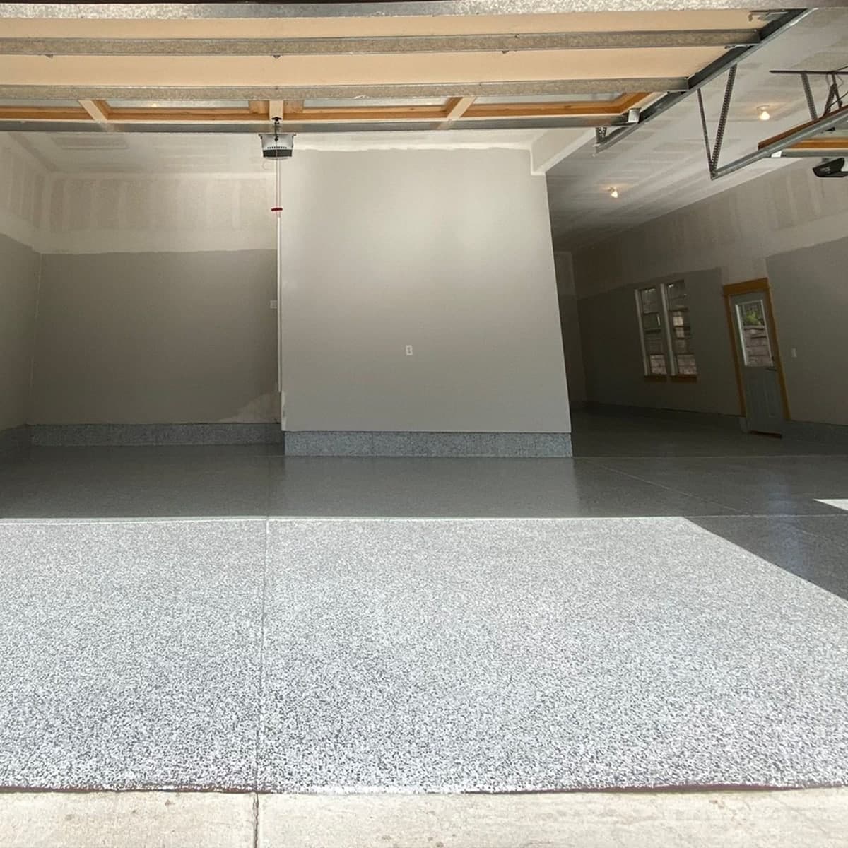 Flake Color Floor Coating TN | Garage Floor Masters